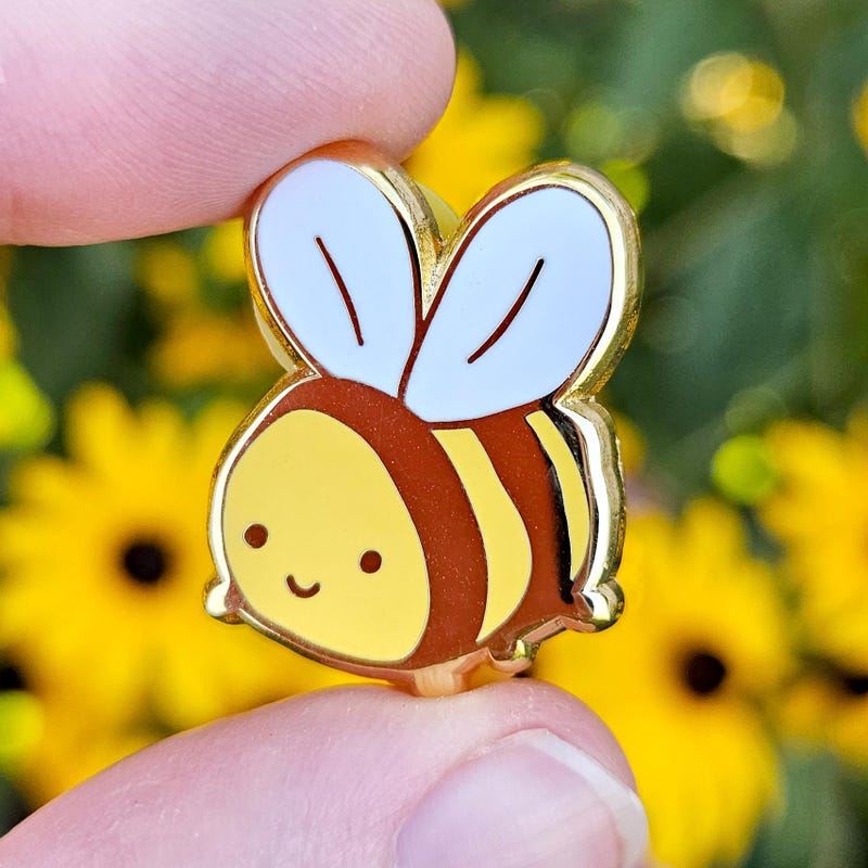 Bee Pin - Etsy
