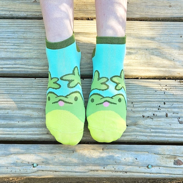 Frog Socks - Etsy