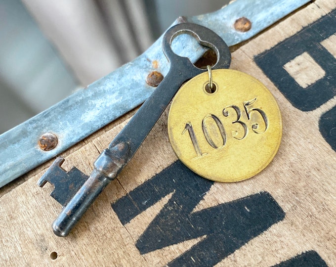 Antique Skeleton Key Vintage Hotel Keys Brass Disc | Etsy