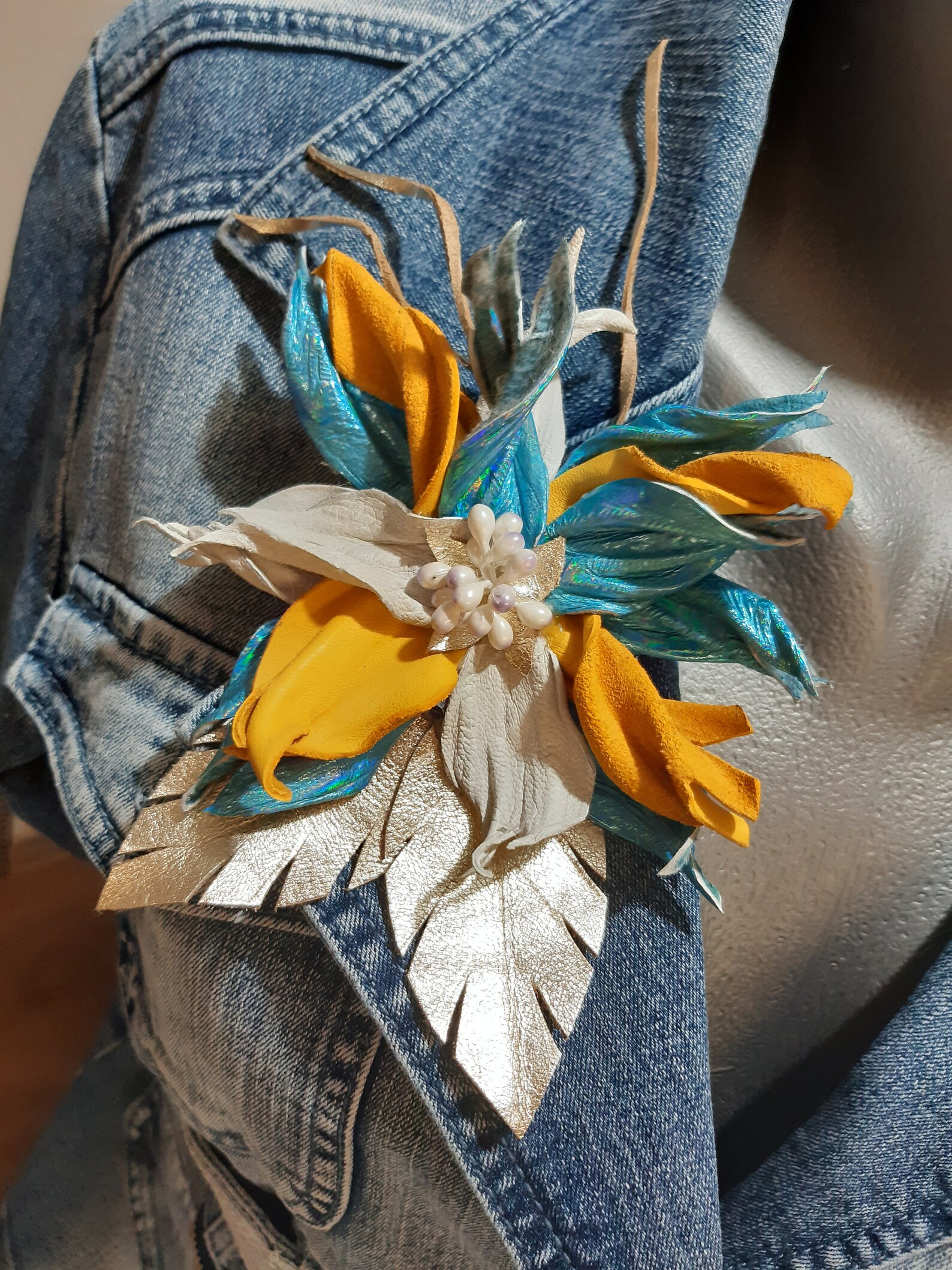 Leather brooch Flower 46 inch diameter Natural | Etsy