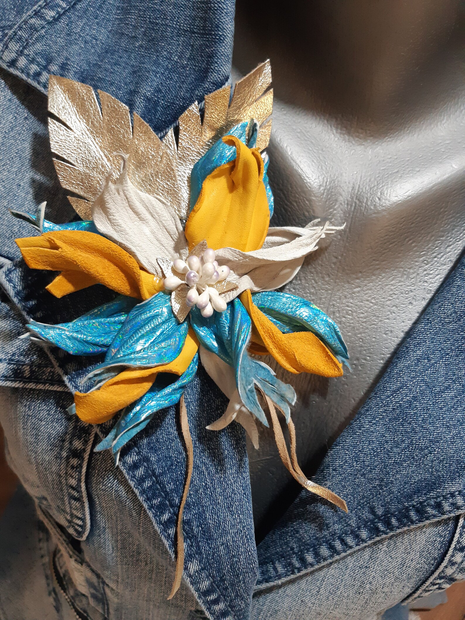 Leather brooch Flower 46 inch diameter Natural | Etsy