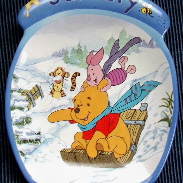 Winnie the Pooh Month Plate - Etsy