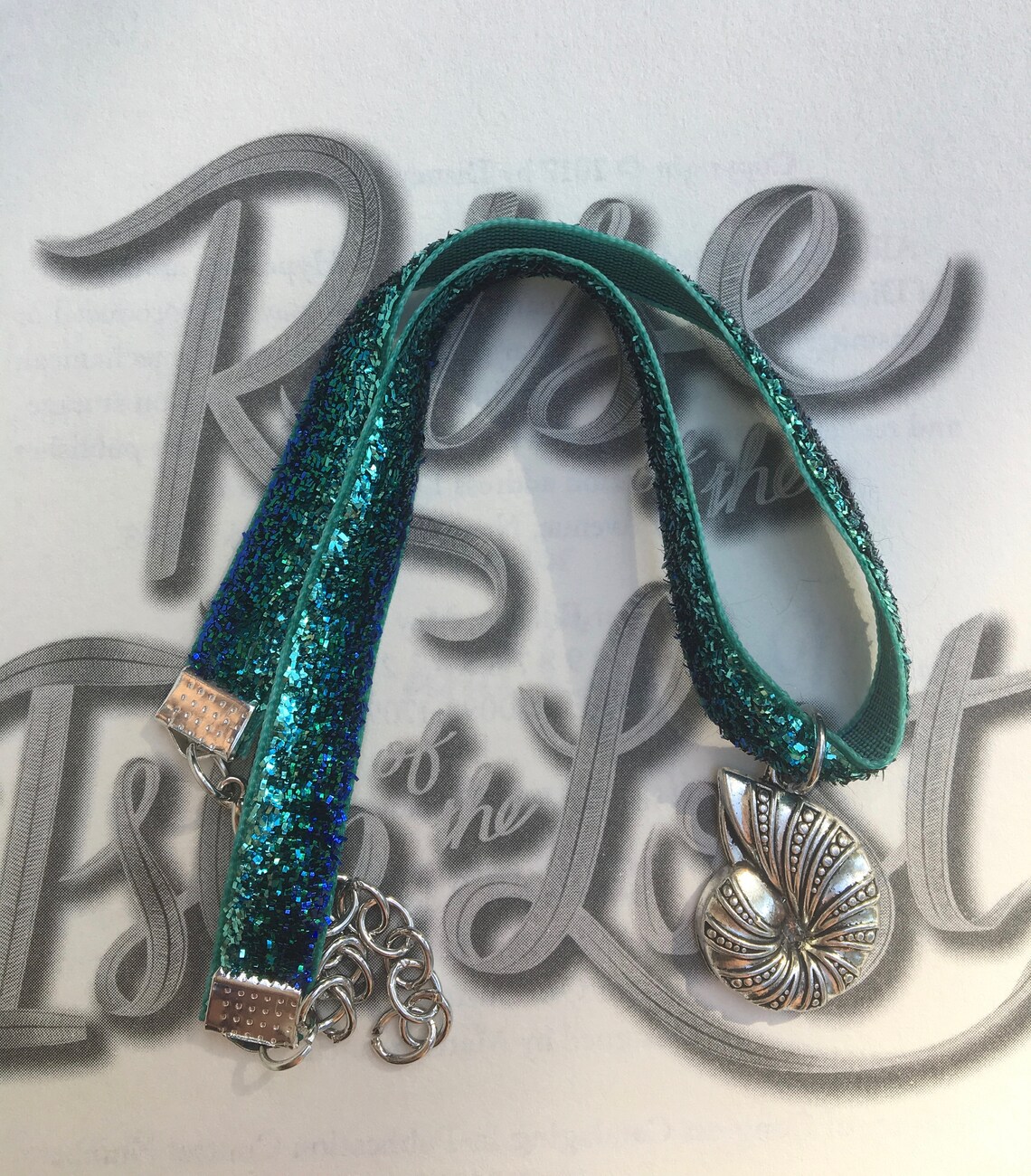 Uma Shell Choker Descendants Necklace Descendants 2 - Etsy