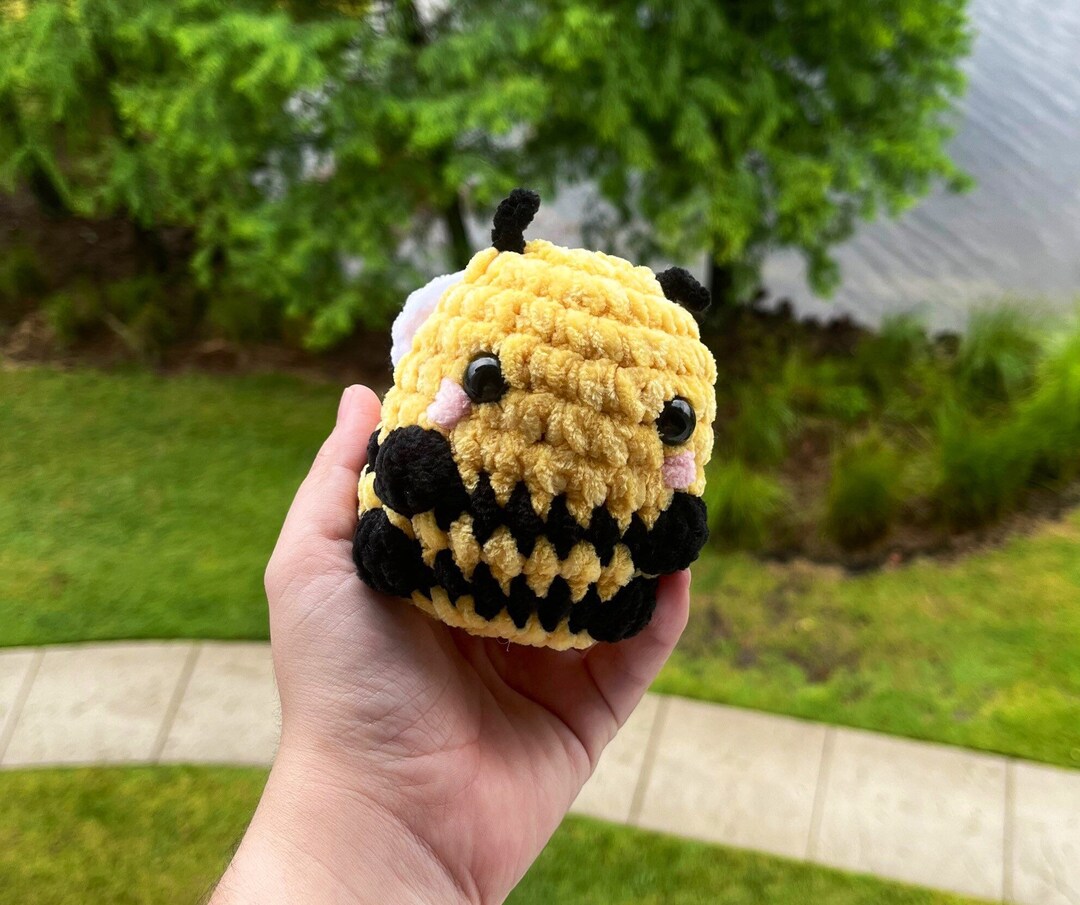 Bee Crochet Stress Friend Bee Worry Pet Bee Stress Pet Desk Pet Small ...