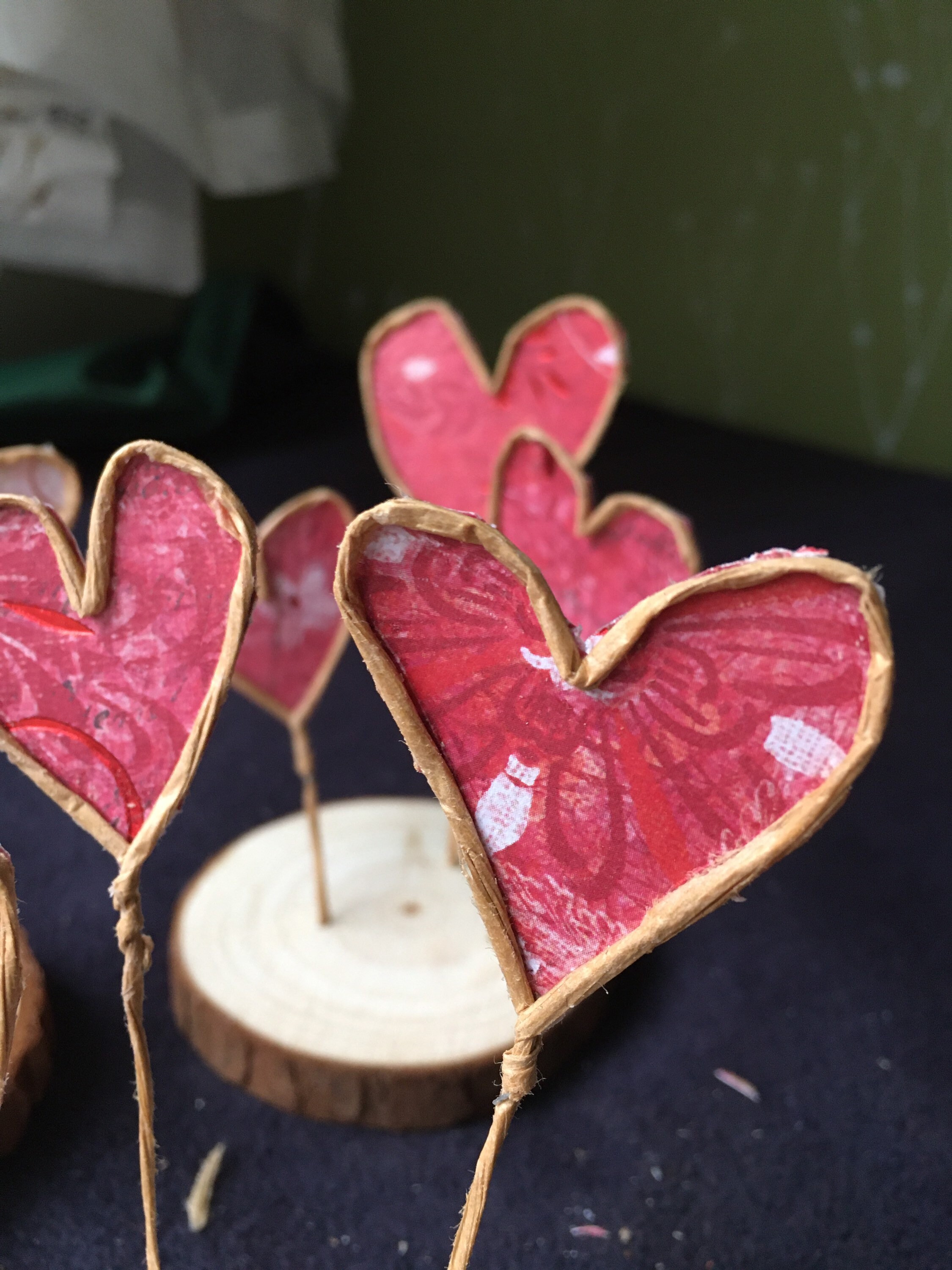 Romantisches Geschenk Drahtkunst und Holz Trio aus Herzen - Etsy.de