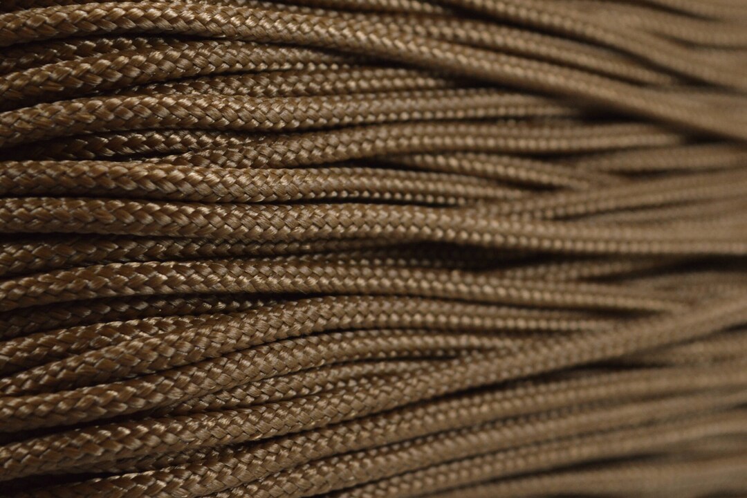 95 Cord - Coyote Brown - Type 1 Paracord - 100 Feet on Plastic Winder ...
