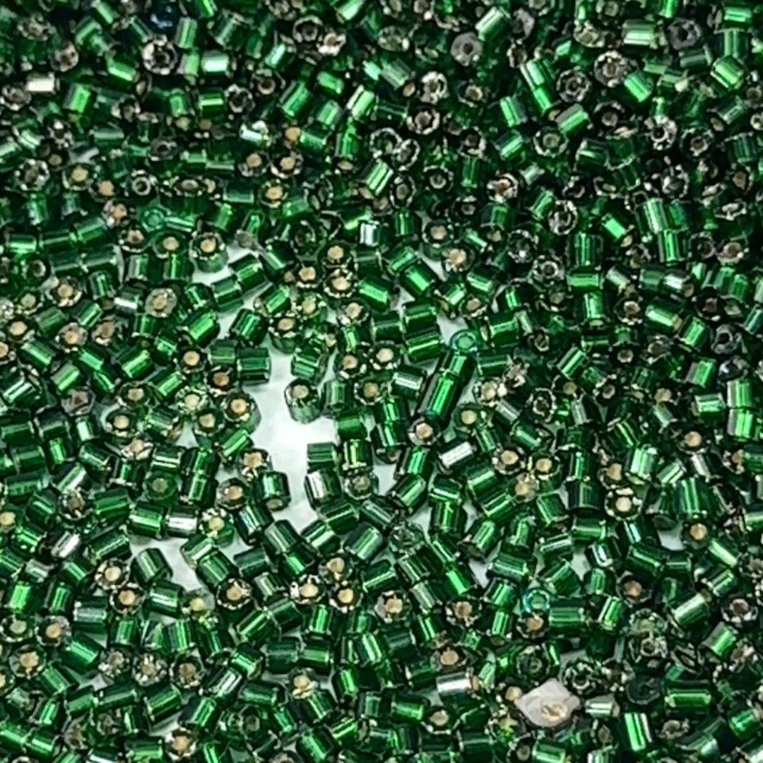 2 Cut Beads Size 10/0 Green Silver Lined Preciosa Ornela Traditional ...