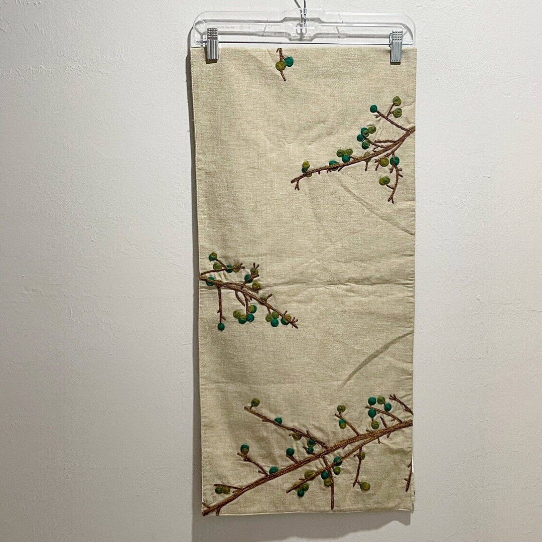 CRATE & BARREL Beige Green Embroidered EASTLEIGH Table Runner Green ...