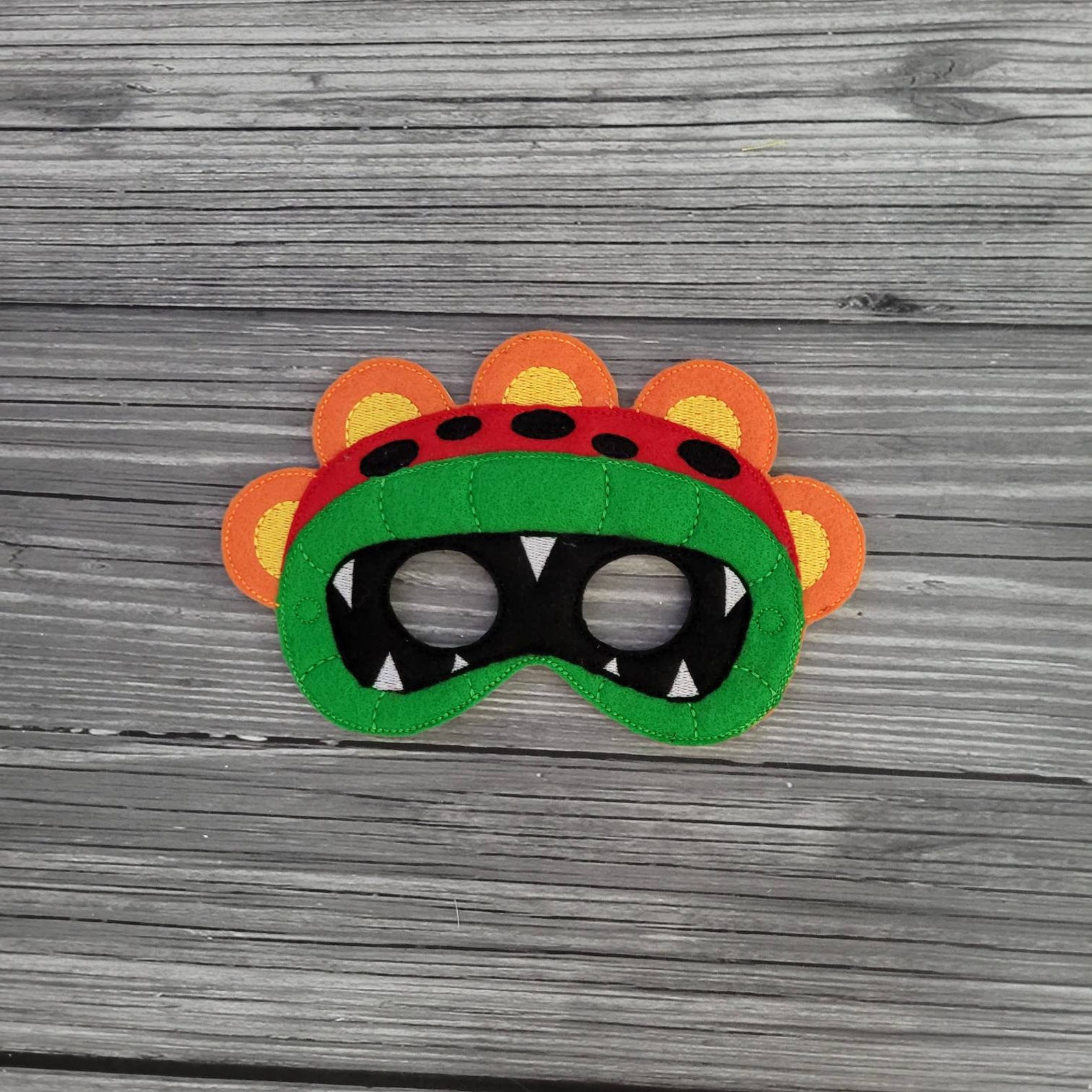 Piranha Plant Felt Mask - Poisonous Plant Mask - Petey - Pretend Play ...
