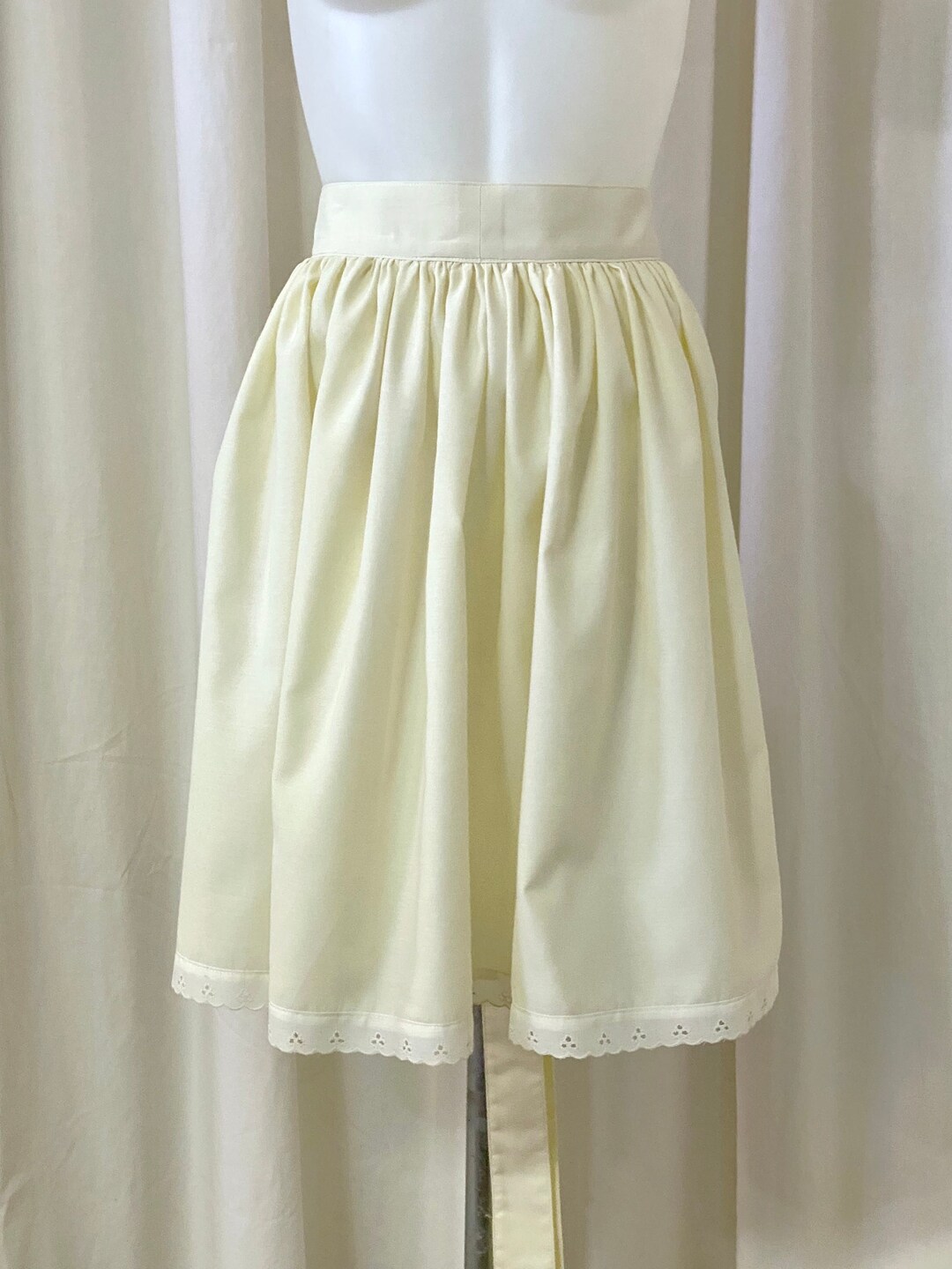 Cotton Half Apron in Ivory for Historical Cosplay, Baking ...