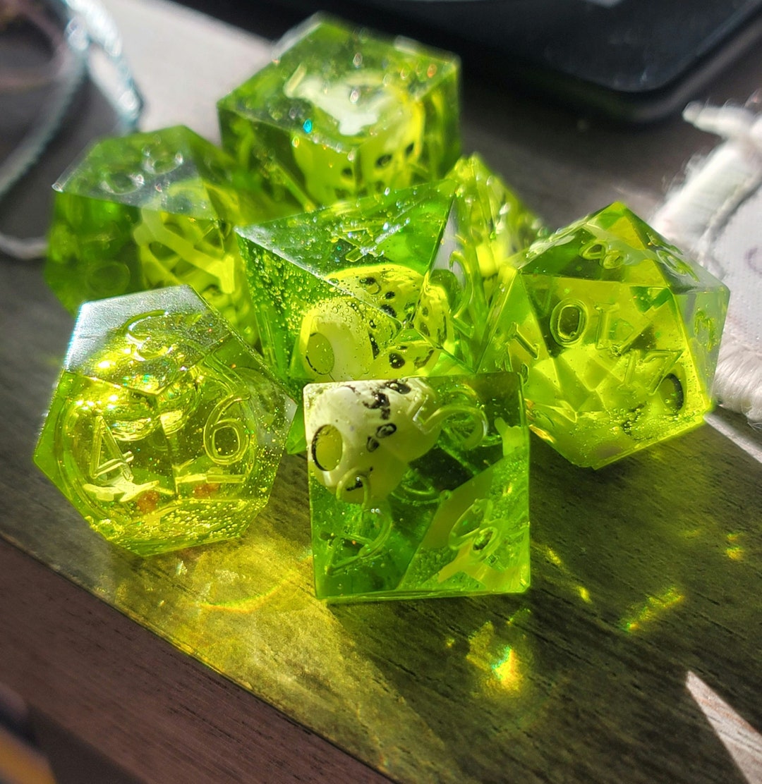 Gelatinous Cube DND Resin Dice Set | Handmade | Sharp Edges | Skulls ...