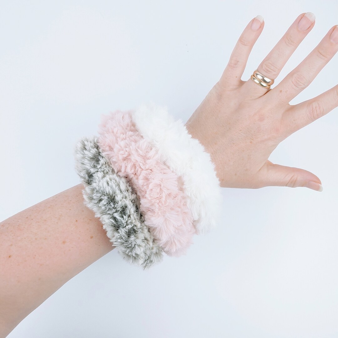 Jumbo Faux Fur Scrunchie ⋮ Extra Large Minky Scrunchie ⋮ Ponytail ...