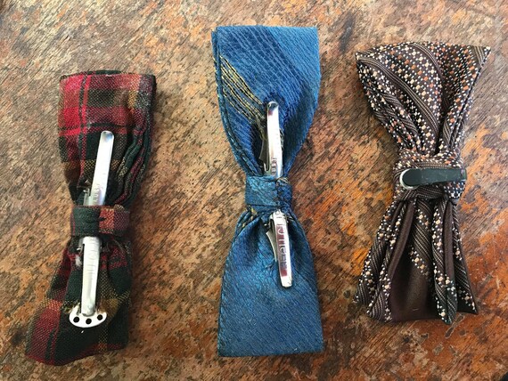Three Vintage bow ties including BEAU CLIP 1950 - Gem