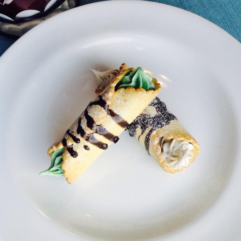 Cannoli Magnet, Italian Pastry, Green and White Decoration, Faux Food ...