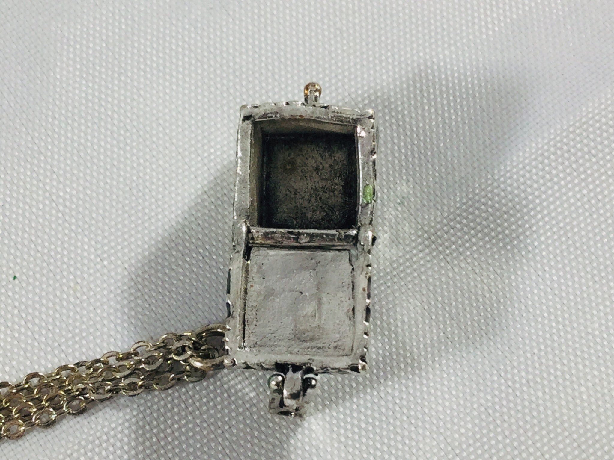 Vintage Ladies Silver Tone Rhinestone Encrusted Open Box Locket With ...