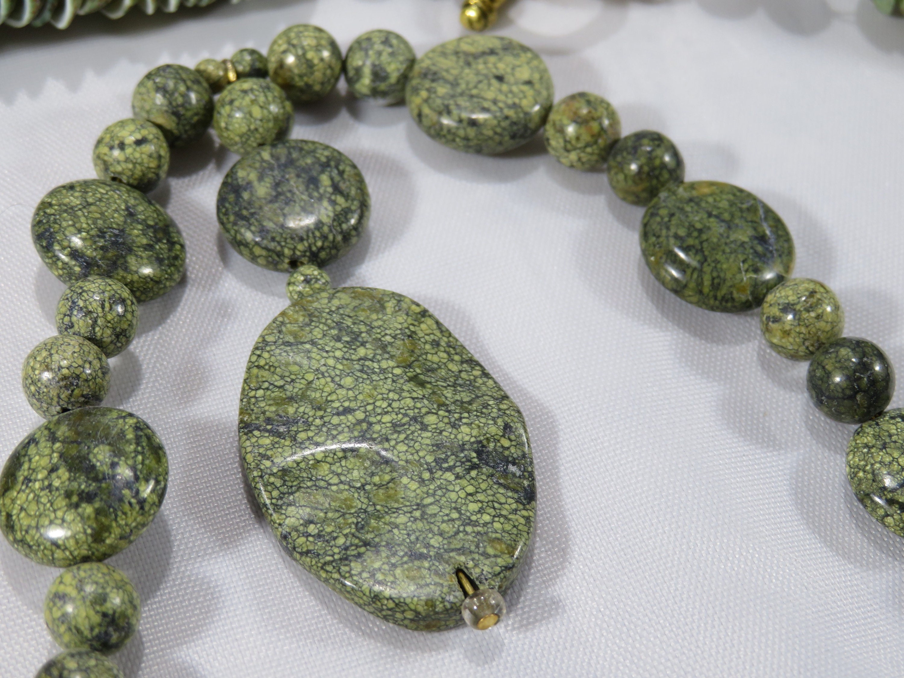 Vintage Speckled Green Natural Stone Statement Necklace Featuring ...
