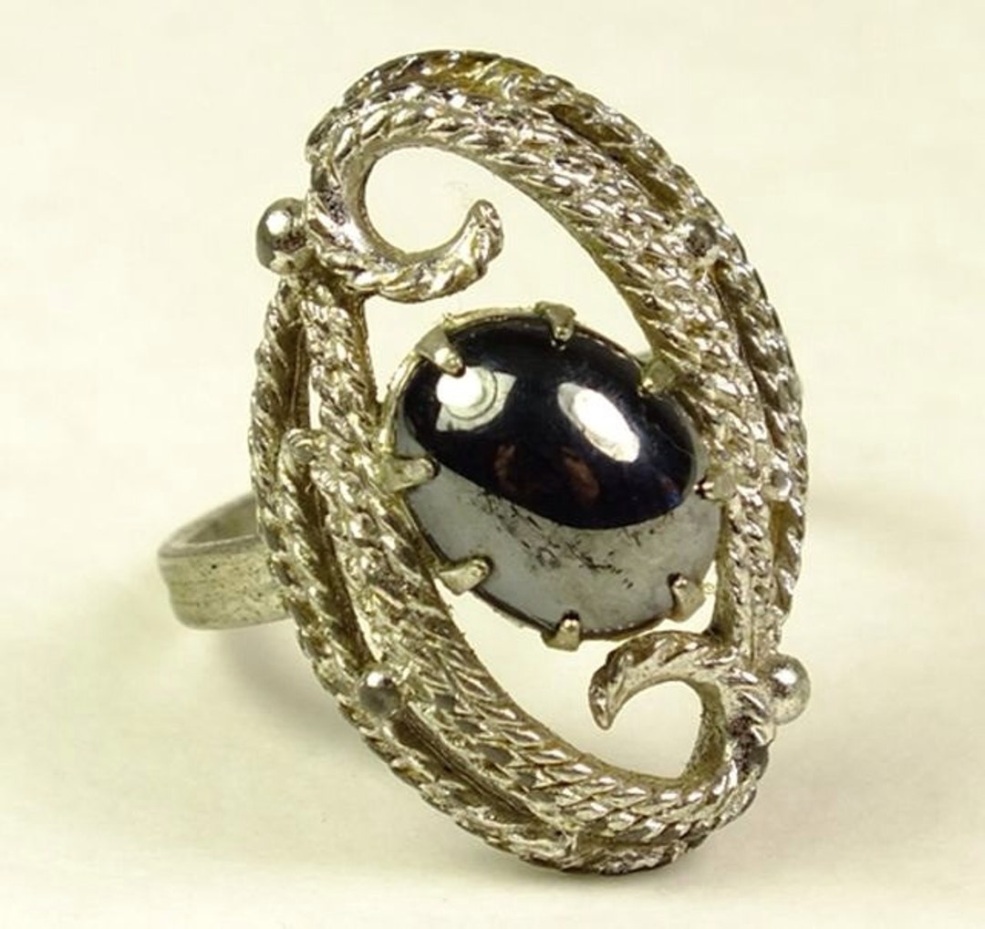 Vintage Sarah Coventry Silvertone Adjustable Ring Featuring Art Deco ...