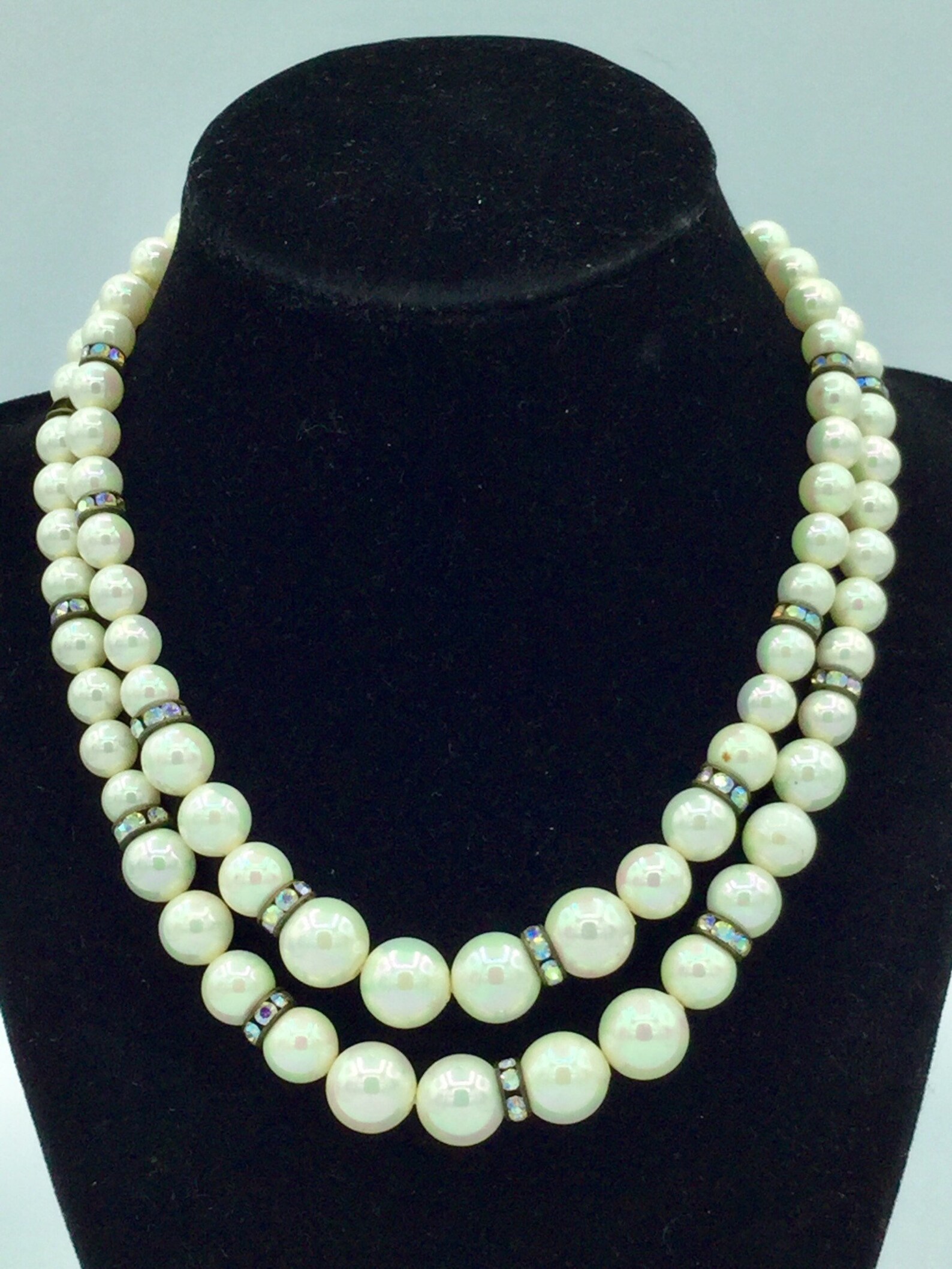 Vintage Double Stranded Cream Colored Costume Beaded Necklace Featuring ...
