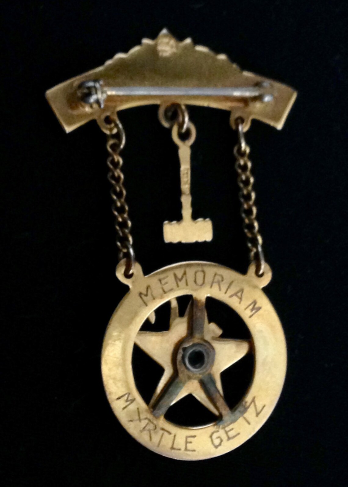 Vintage 10k Gold Masonic Lodge Hanging Hammer Symbolic Pin Featuring ...