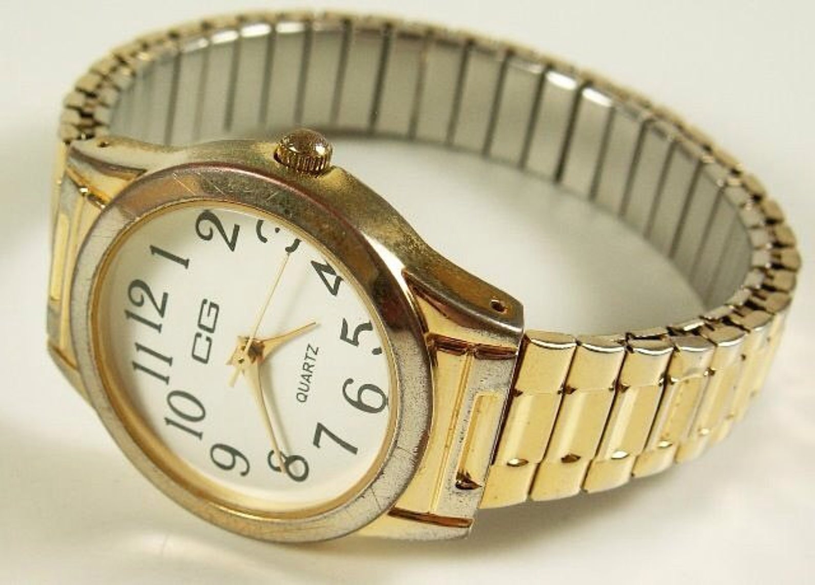 Vintage Ladies CG Designer Signed Gold Tone Quartz Watch Featuring ...