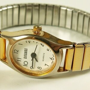 Lovely Vintage Ladies Gitano Designer Quartz Gold Tone White Dial Watch ...