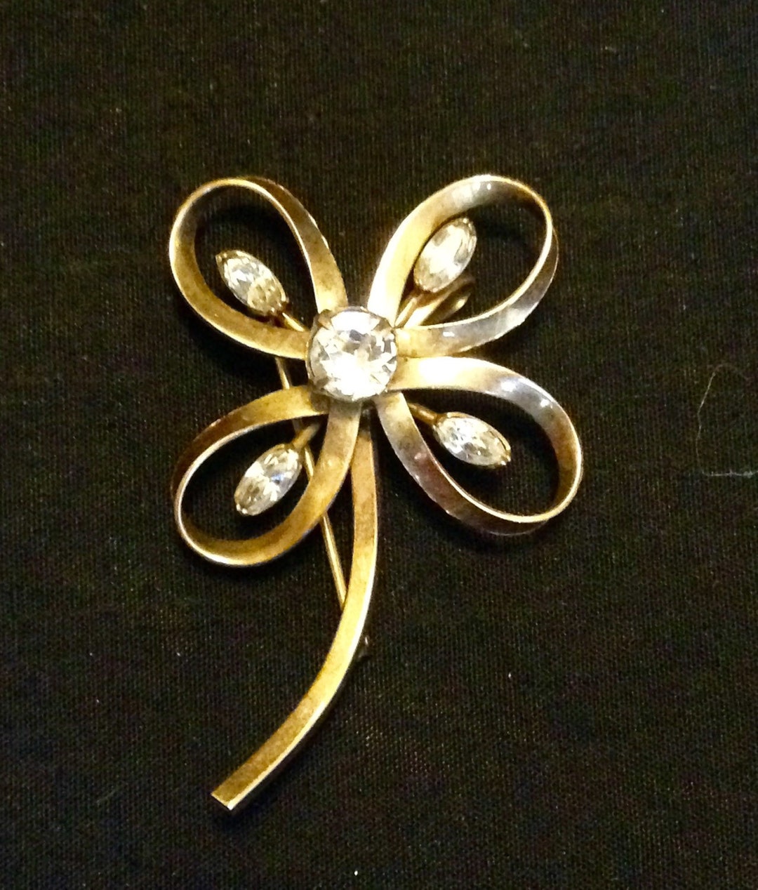Vintage 12k Gold Four Leaf Clover Designer Brooch Featuring Beautiful ...