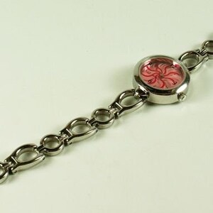 Lovely Vintage Ladies Red Pinwheel Face Quartz Watch Featuring - Etsy