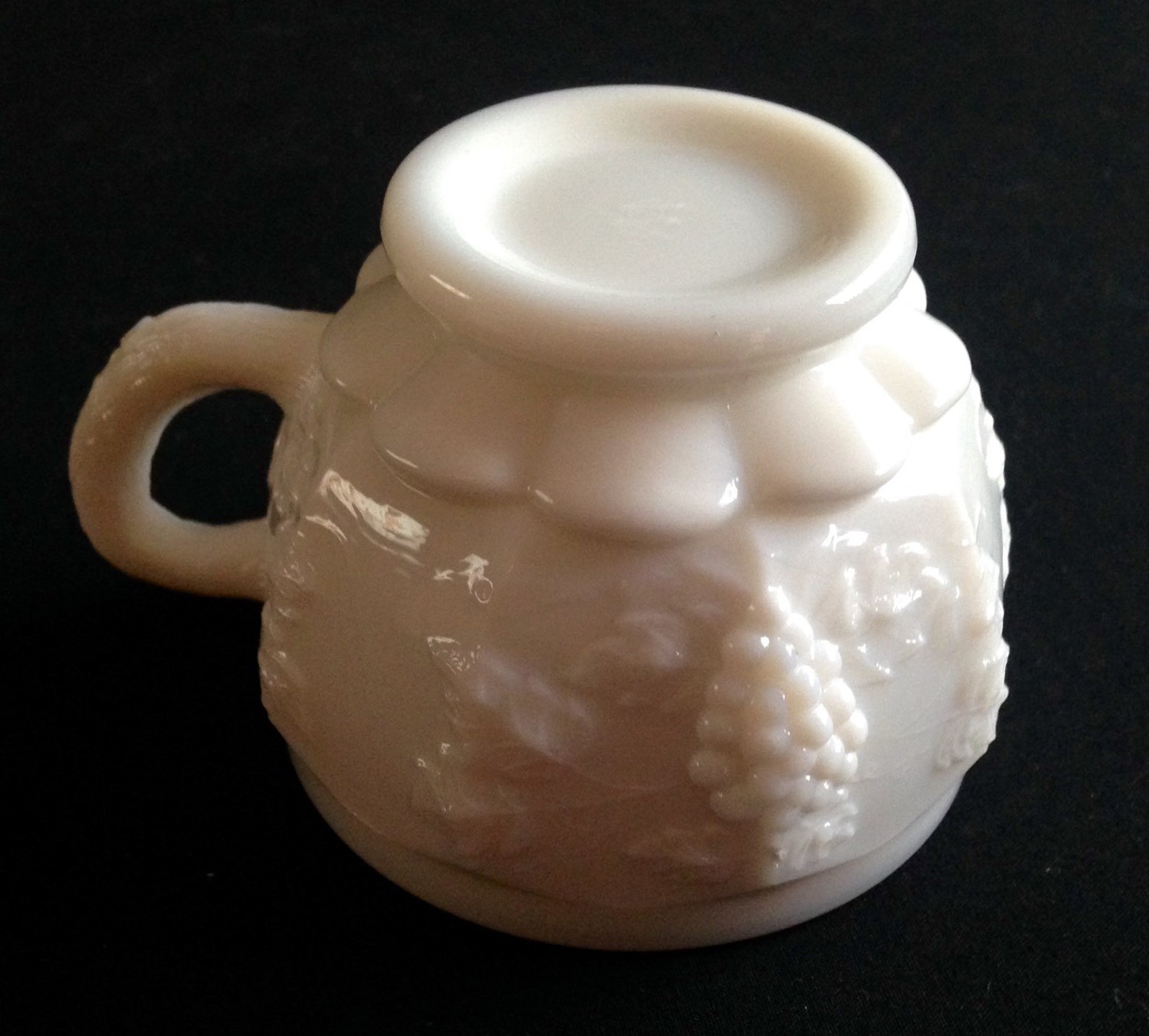 Vintage Westmoreland Grape Patterned Heavy White Milk Glass | Etsy