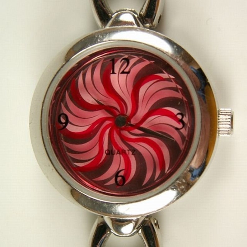 Lovely Vintage Ladies Red Pinwheel Face Quartz Watch Featuring - Etsy