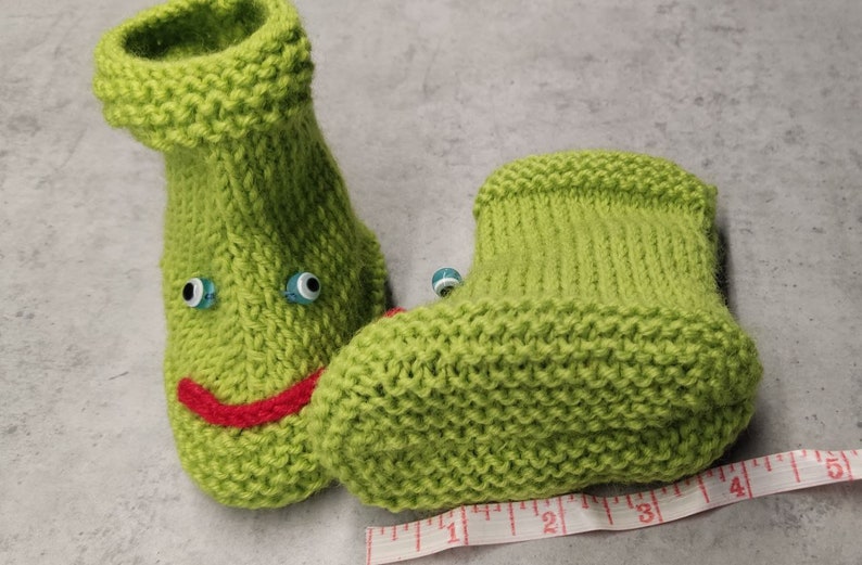 A Frog Baby Booties, Funny Baby Booties, Knitted Baby Booties, Handmade ...