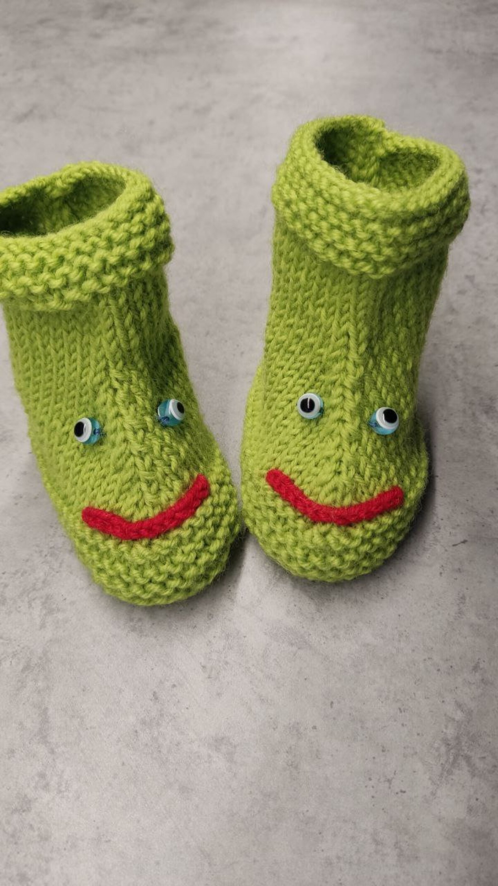 A Frog Baby Booties, Funny Baby Booties, Knitted Baby Booties, Handmade ...