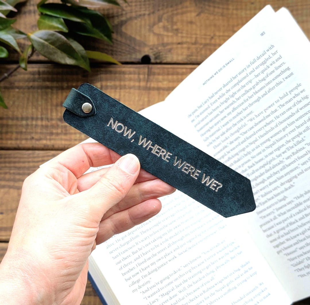 Personalised Leather Bookmark – Handmade Rustic Italian Leather - Etsy