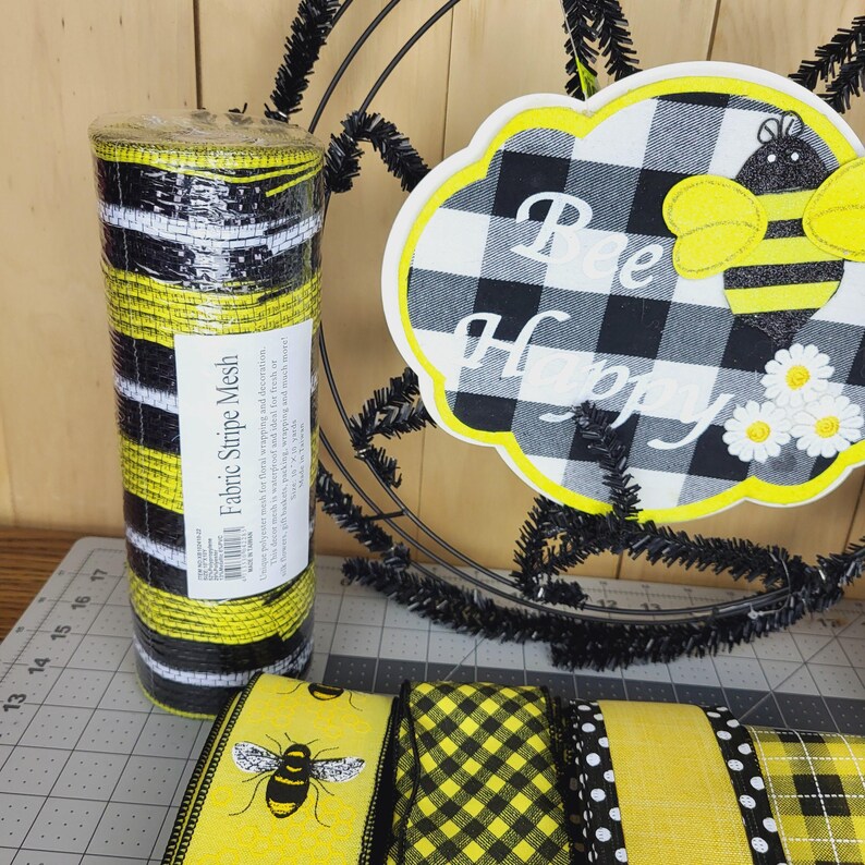 Bee Happy Wreath DIY Kit, Deco Mesh Wreath Craft - Etsy