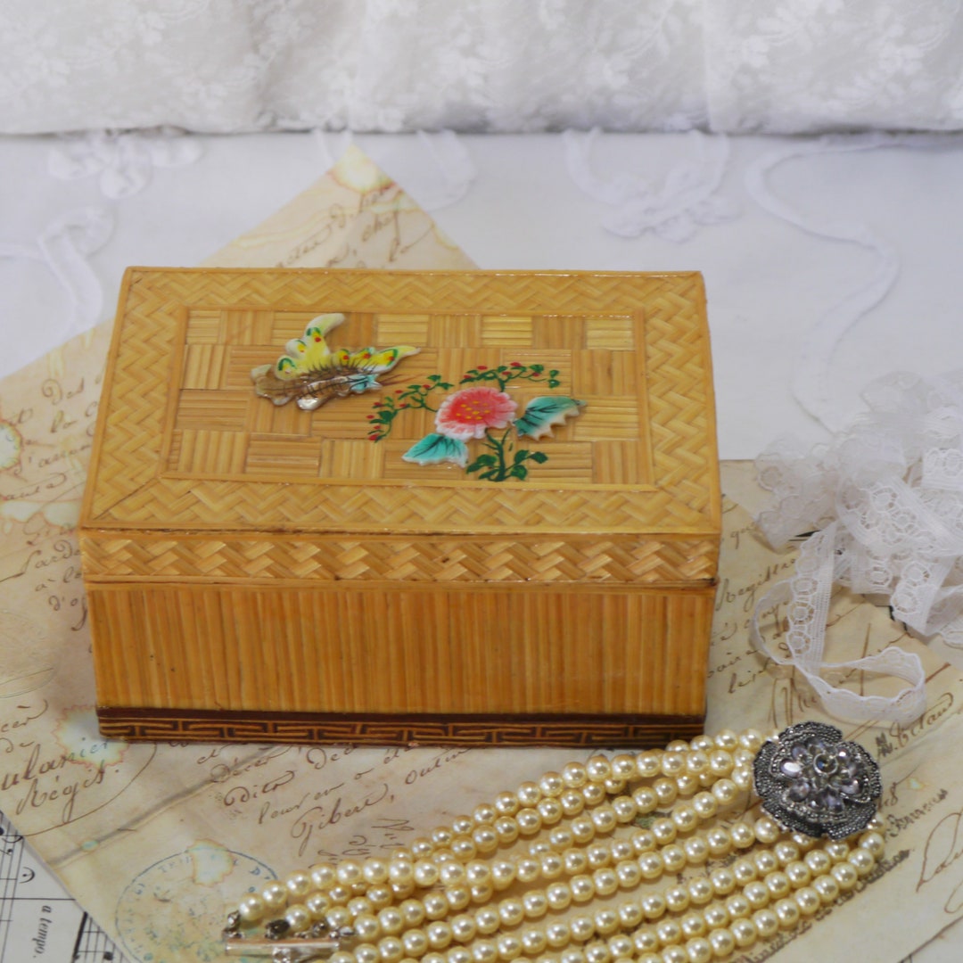 Reed Box Decorated With Shell - Etsy