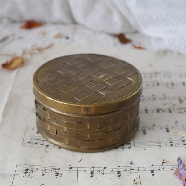 Vintage Brass Box - Etsy