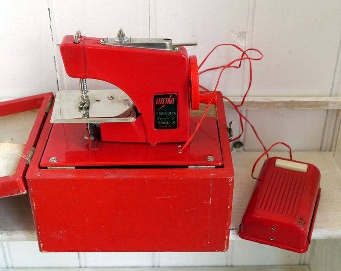 Vintage Sewing Machine , Childs Electric Frankonia Japan, Portable ...