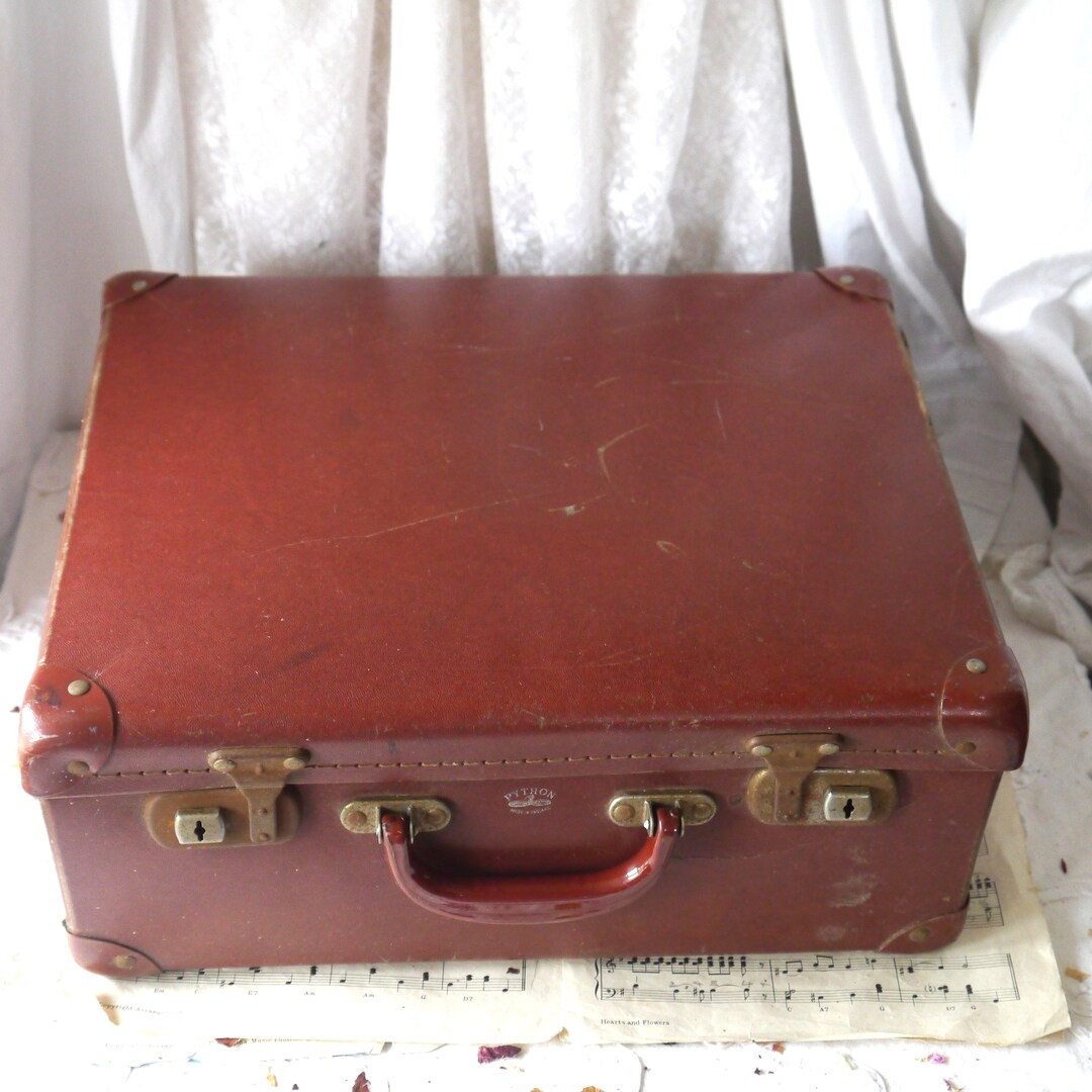 Vintage Brown Travel Case With Paper Lining - Etsy