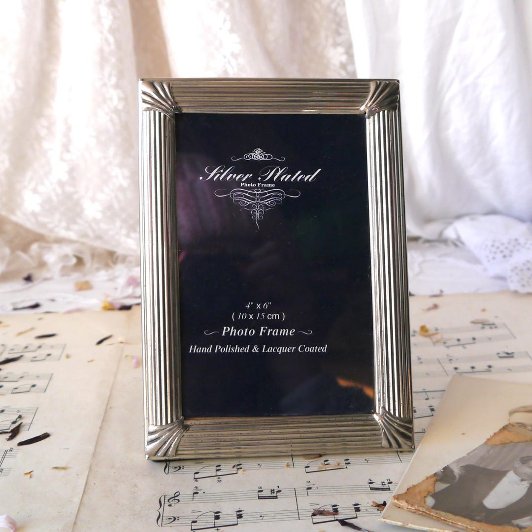Small Vintage Silverplate Photo Frame - Etsy