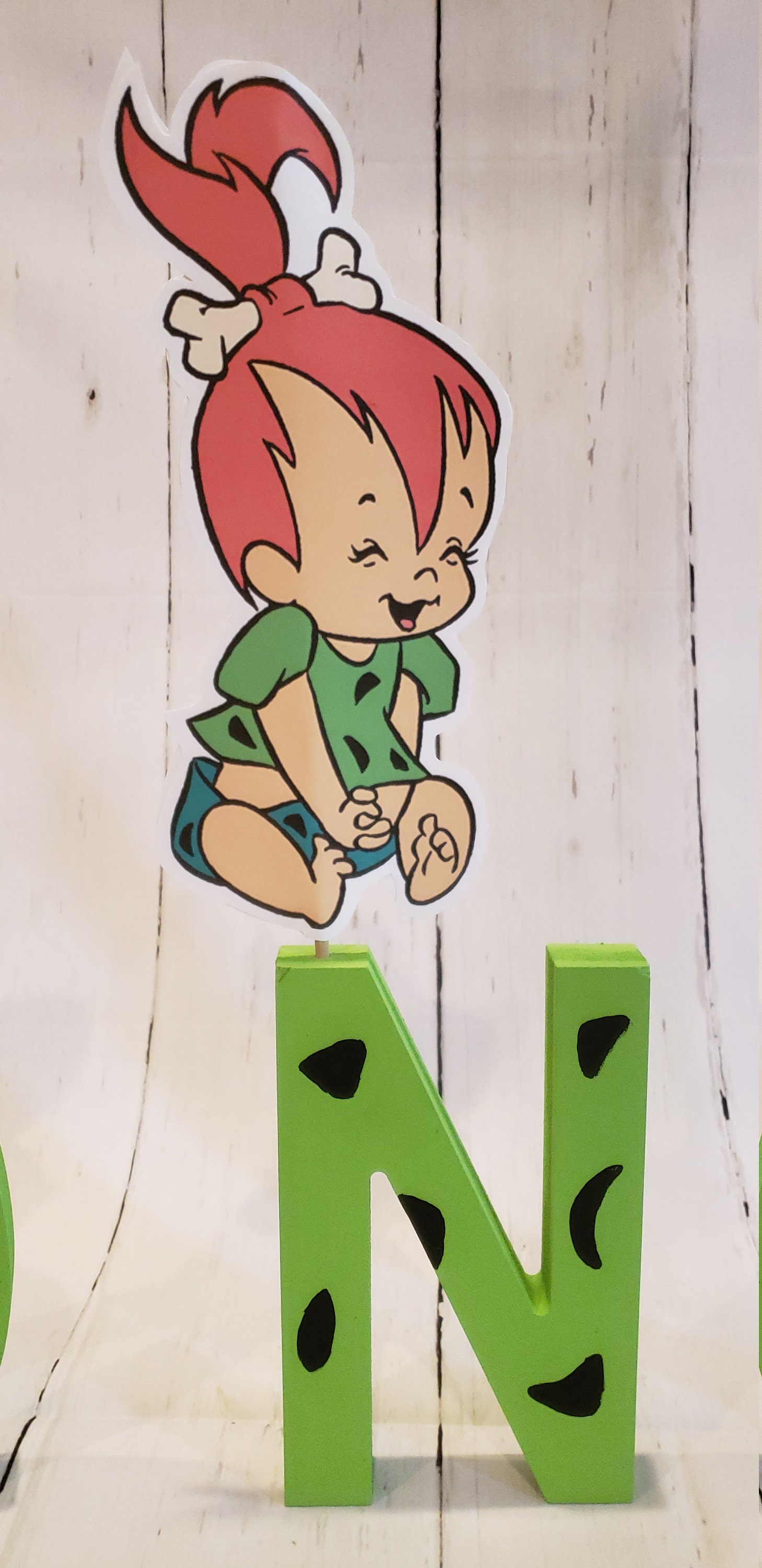 Flintstones Centerpiece, Hand Painted Pebbles & Bam Bam Birthday Party ...