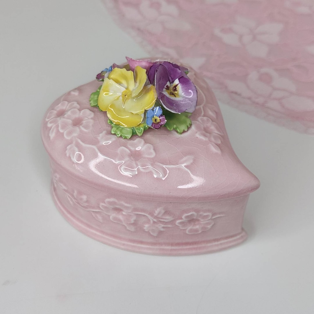 Sylvac Vintage Kitsch 1950s Pink Heart Shaped Lidded Pot With Pot ...