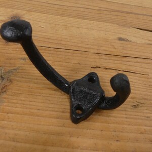20 Black Coat Hooks, U-shape, Wall Mounted, Decorative Cast Iron ...