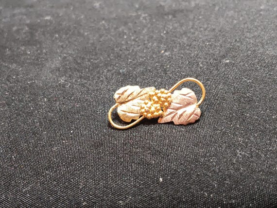 Black Hills Gold Leaf Broach - Gem