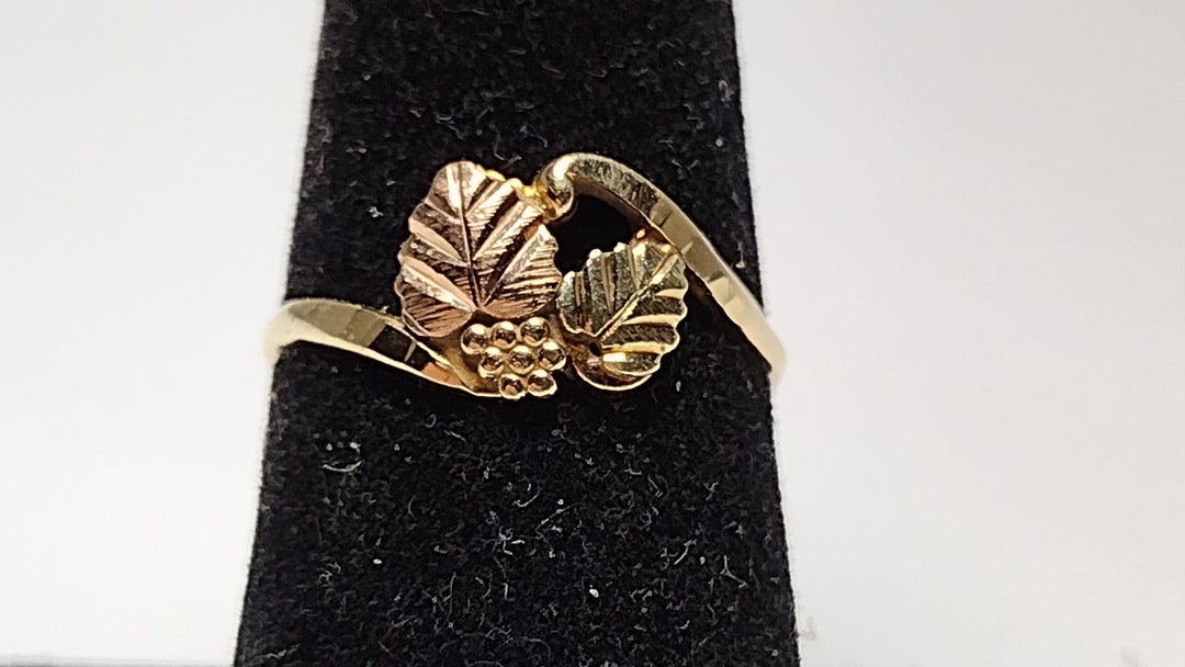 Black Hills Gold Grape and Leaf Ring - Etsy
