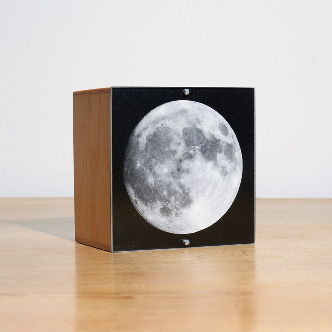 Moonrise LED Photo Light - Etsy