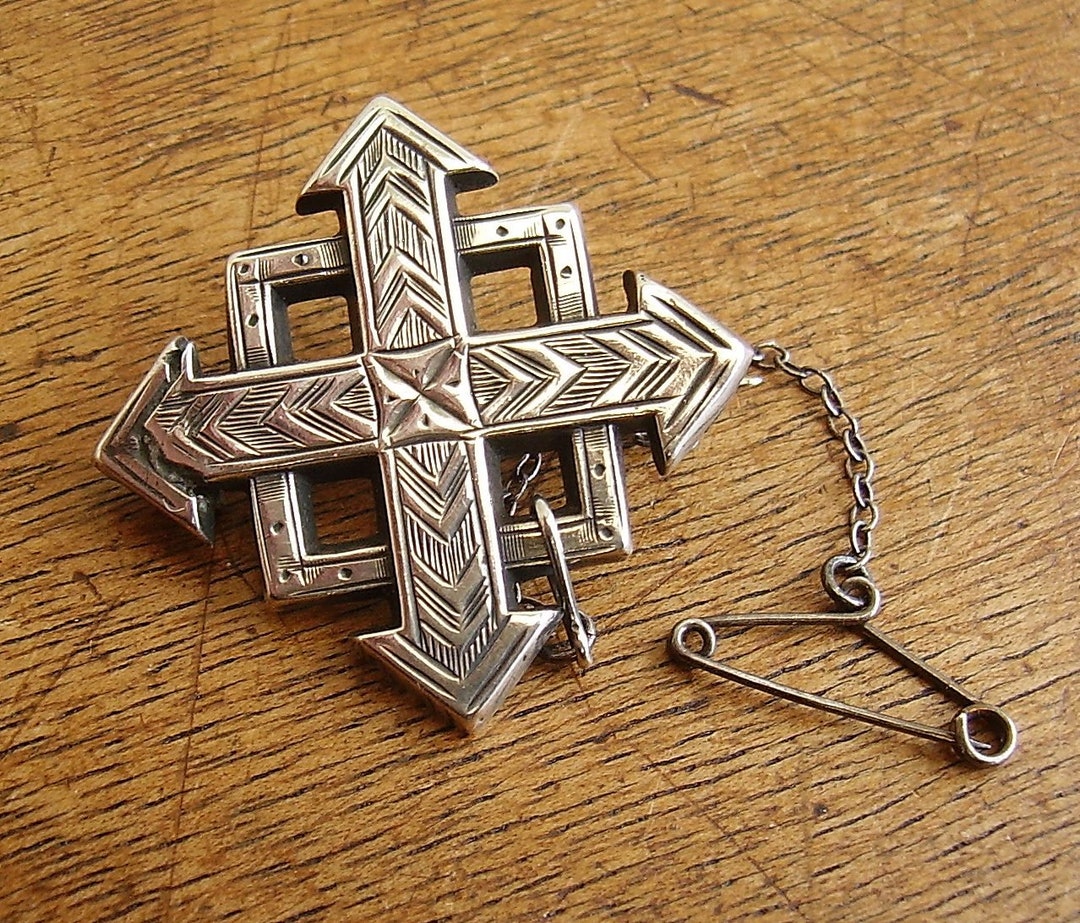 Victorian Aesthetic Movement Sterling Silver Arrow Cross Barby Brooch ...
