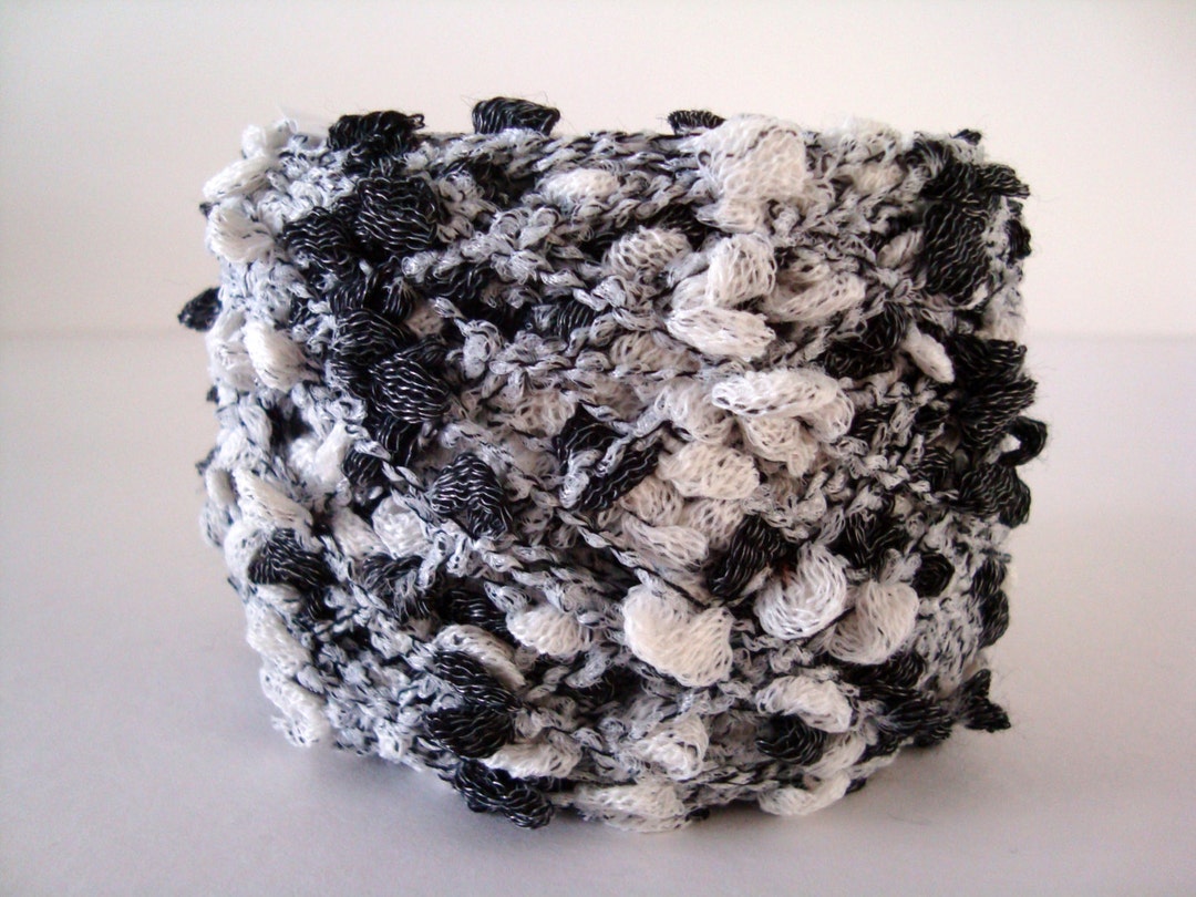 Fancy Knop, Bobble Yarn 100g Balls Black & White, Soft and Textured ...