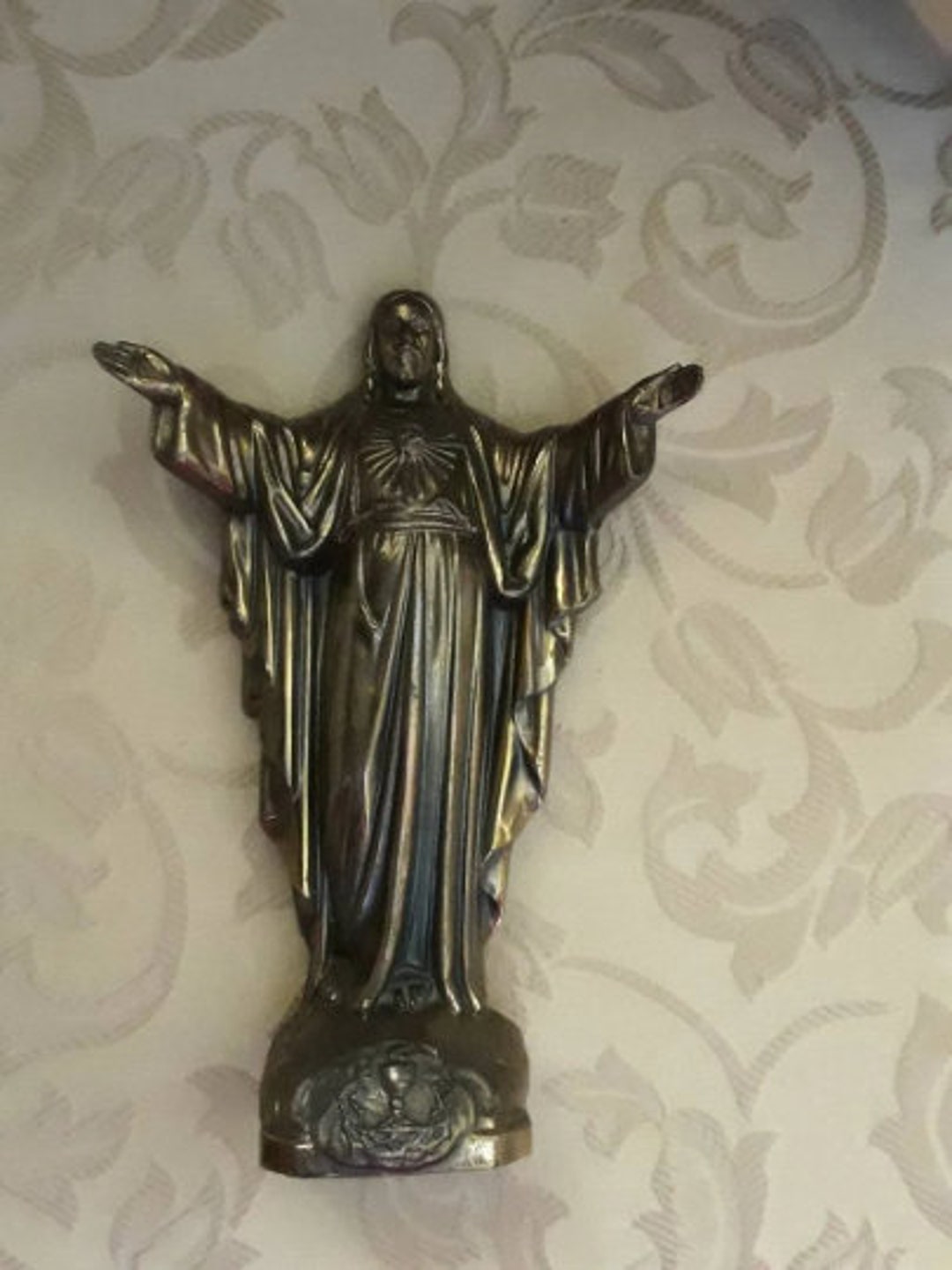 Sacred Heart of Jesus Statue 8 Inches Tall - Etsy