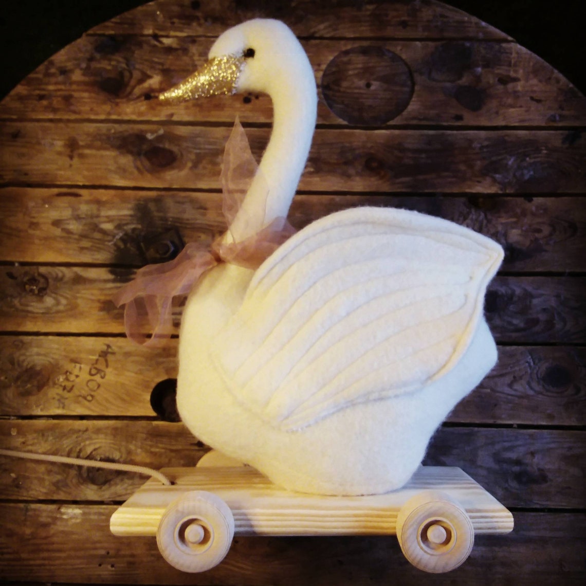 Pull Along Swan on Wheels | Etsy