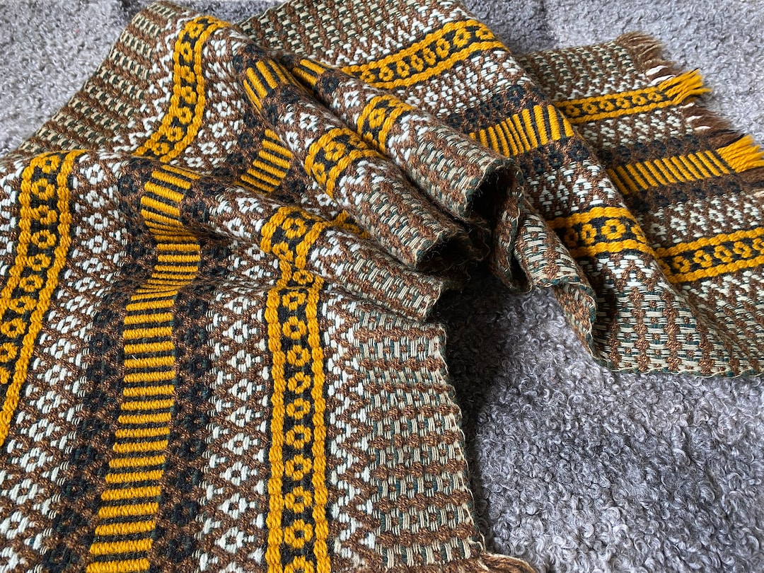 Vintage Wool Table Runner Tablecloth Hand Woven Wall Decor Rug Table ...