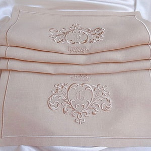 Embroidered Monogrammed Table Runner, Premium Linen Dinner Cloth Table ...